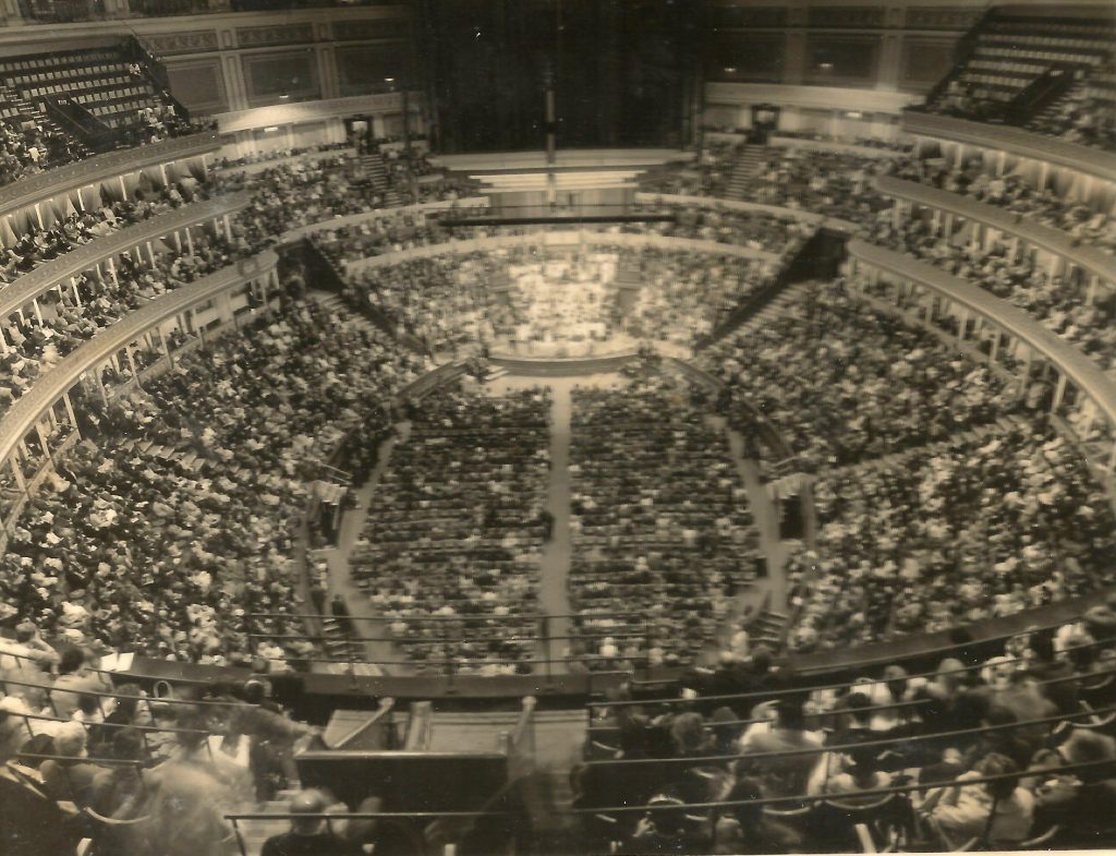 REMEMBERING THE FIRST BAHÁ’Í WORLD CONGRESS – Bahá'í Recollections