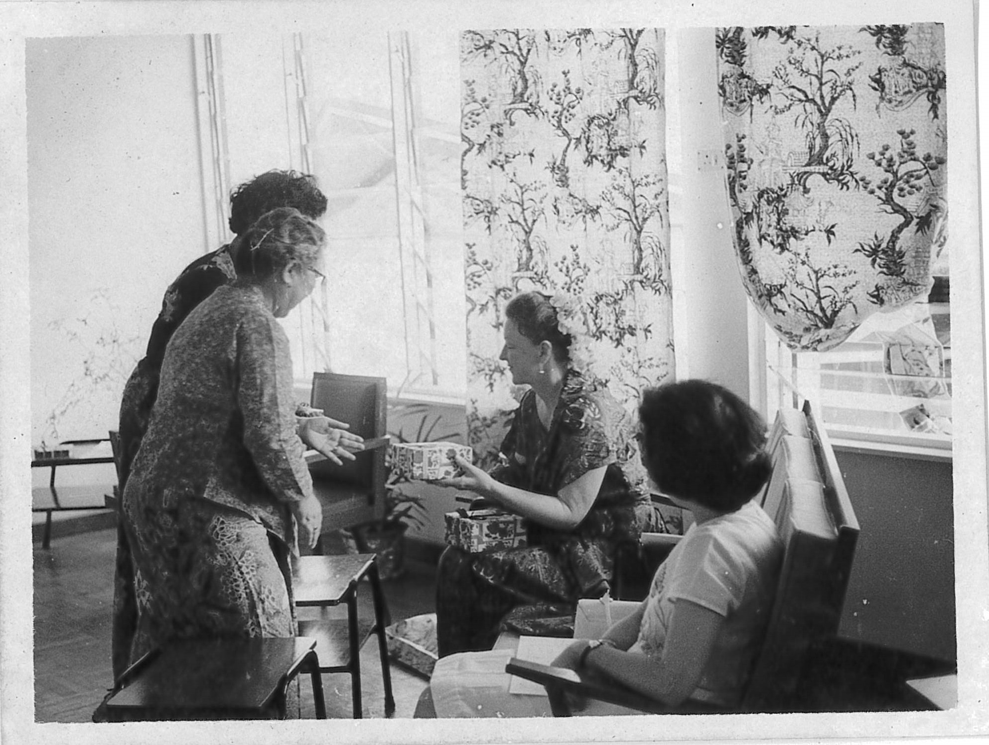 REMEMBERING LILY NG – Bahá'í Recollections